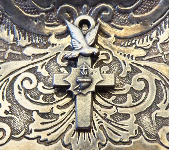 Tiny Vintage Italian Catholic Holy Cross Miraculous M… - Gem