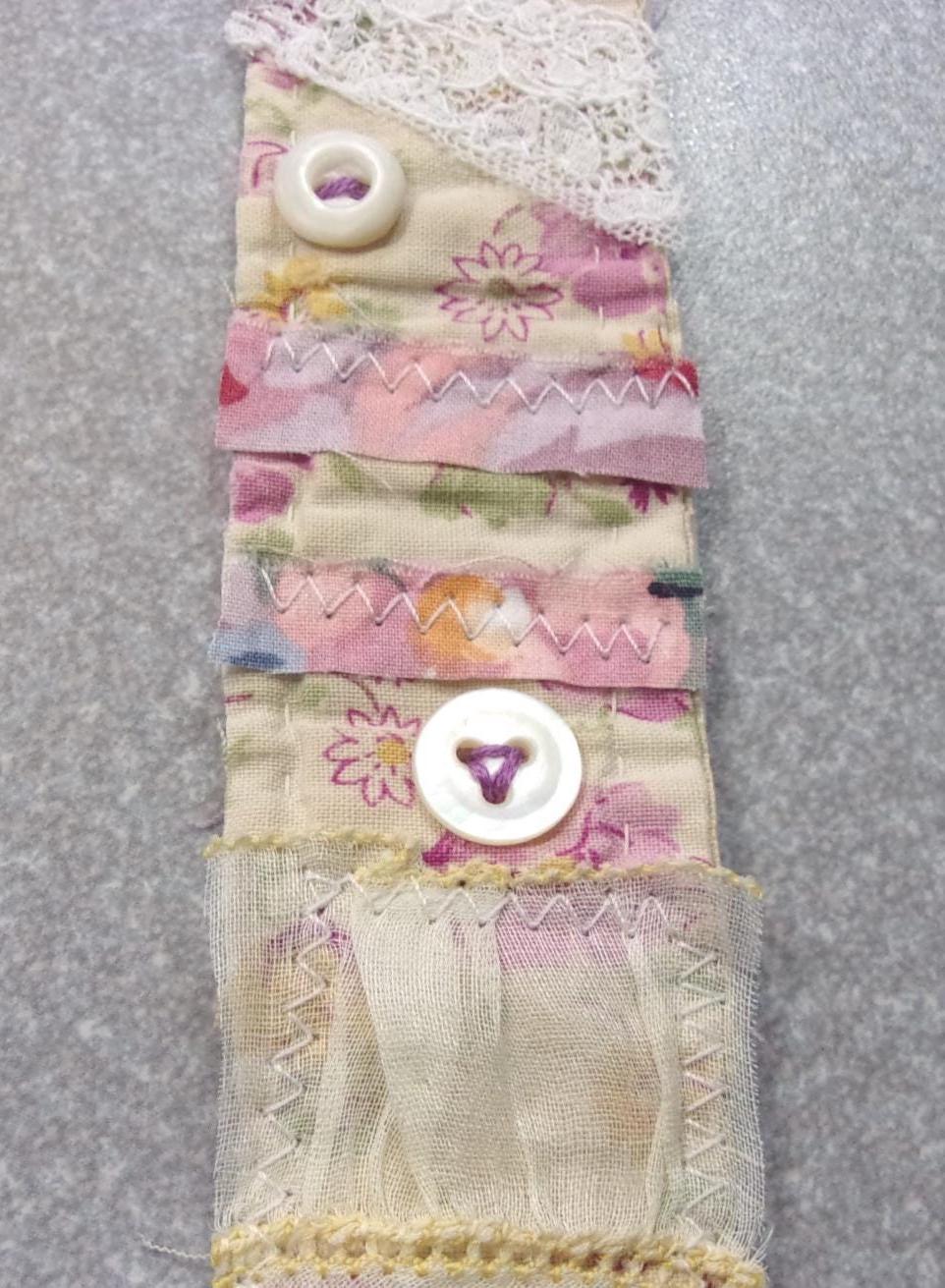 Vintage Snippet Roll – Lace, MOP Buttons, Quilt Fragment - #3 - Etsy
