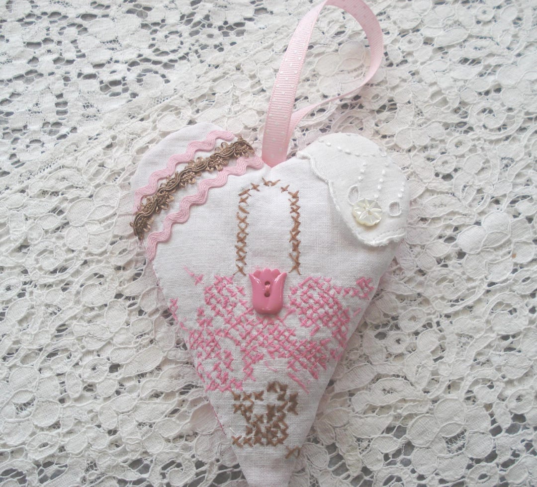 Handmade Hanging Heart Sachet - Rickrack & Buttons - Keepsake Gift ...
