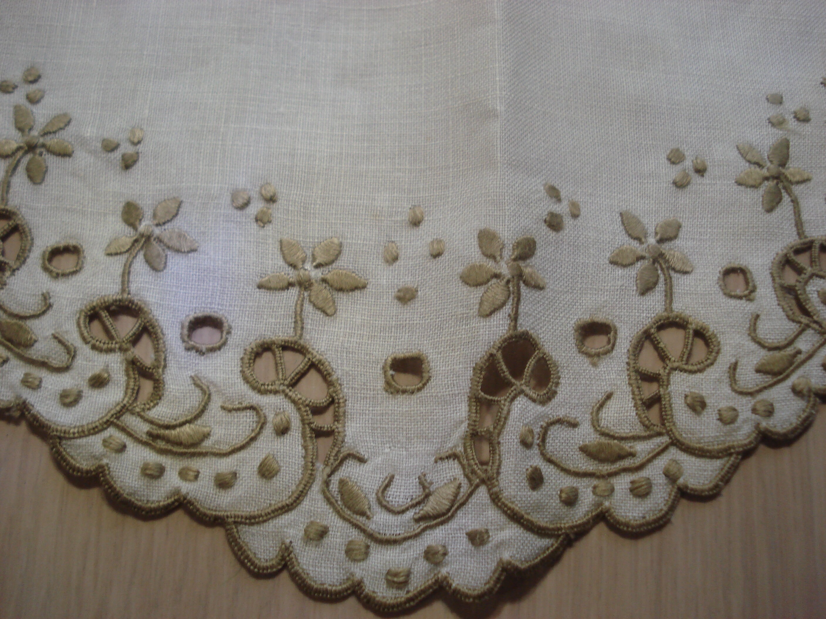 Vintage Madeira Centerpiece Cutwork Embroidery White Linen - Etsy