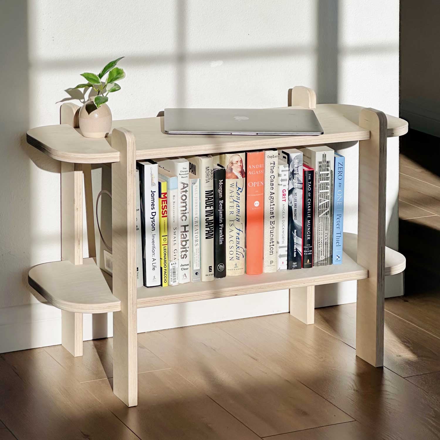 Under window bookshelf store