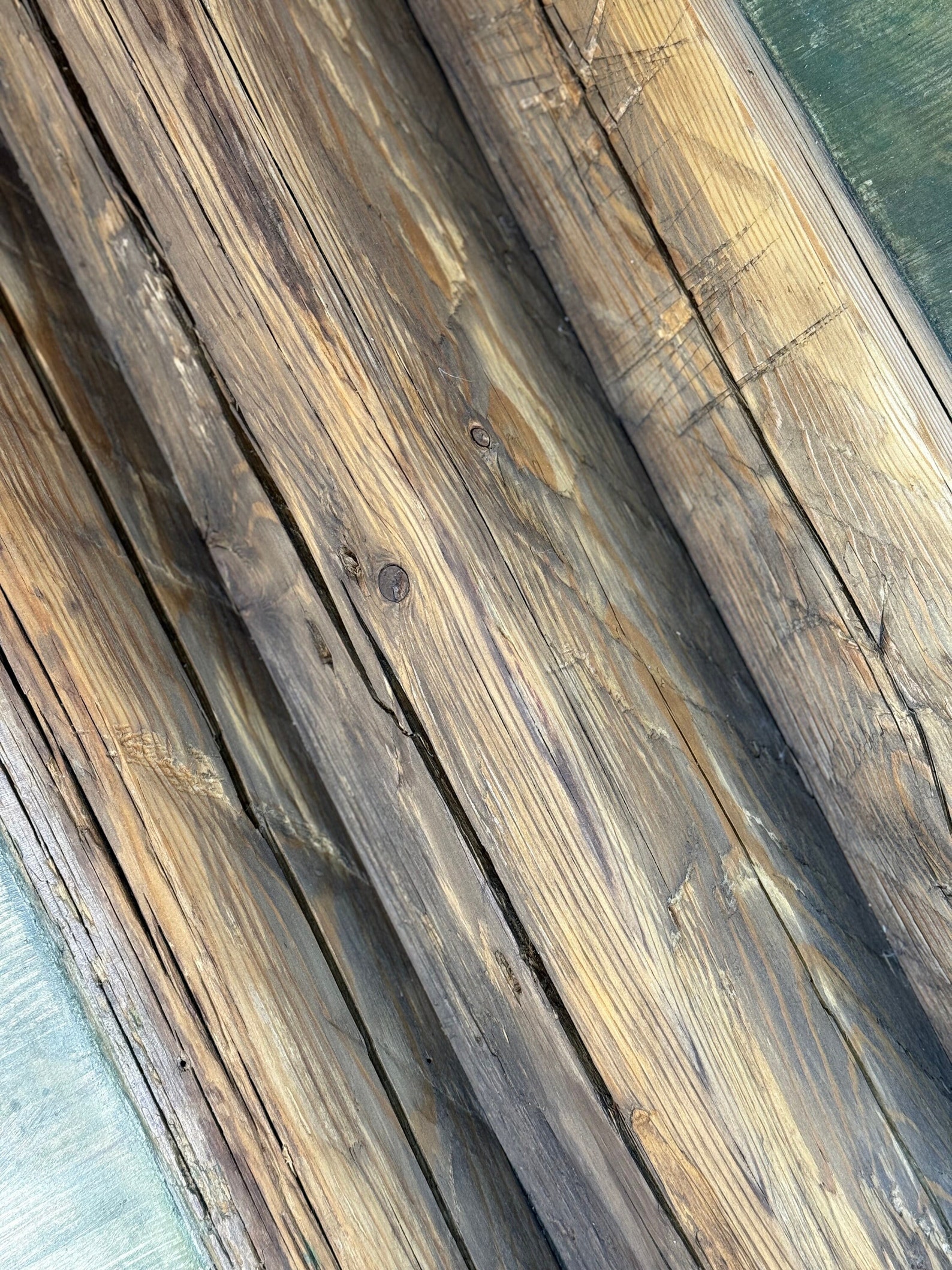 49l Green, Log Sliced Reclaimed Wood Table - Etsy