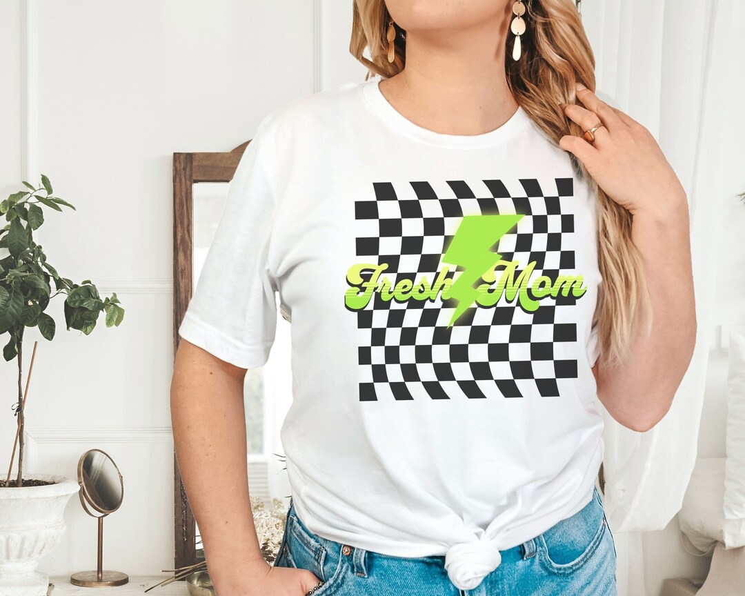 Fresh Mom Retro T-shirt, Checkered Background & Lightning Graphic, New ...