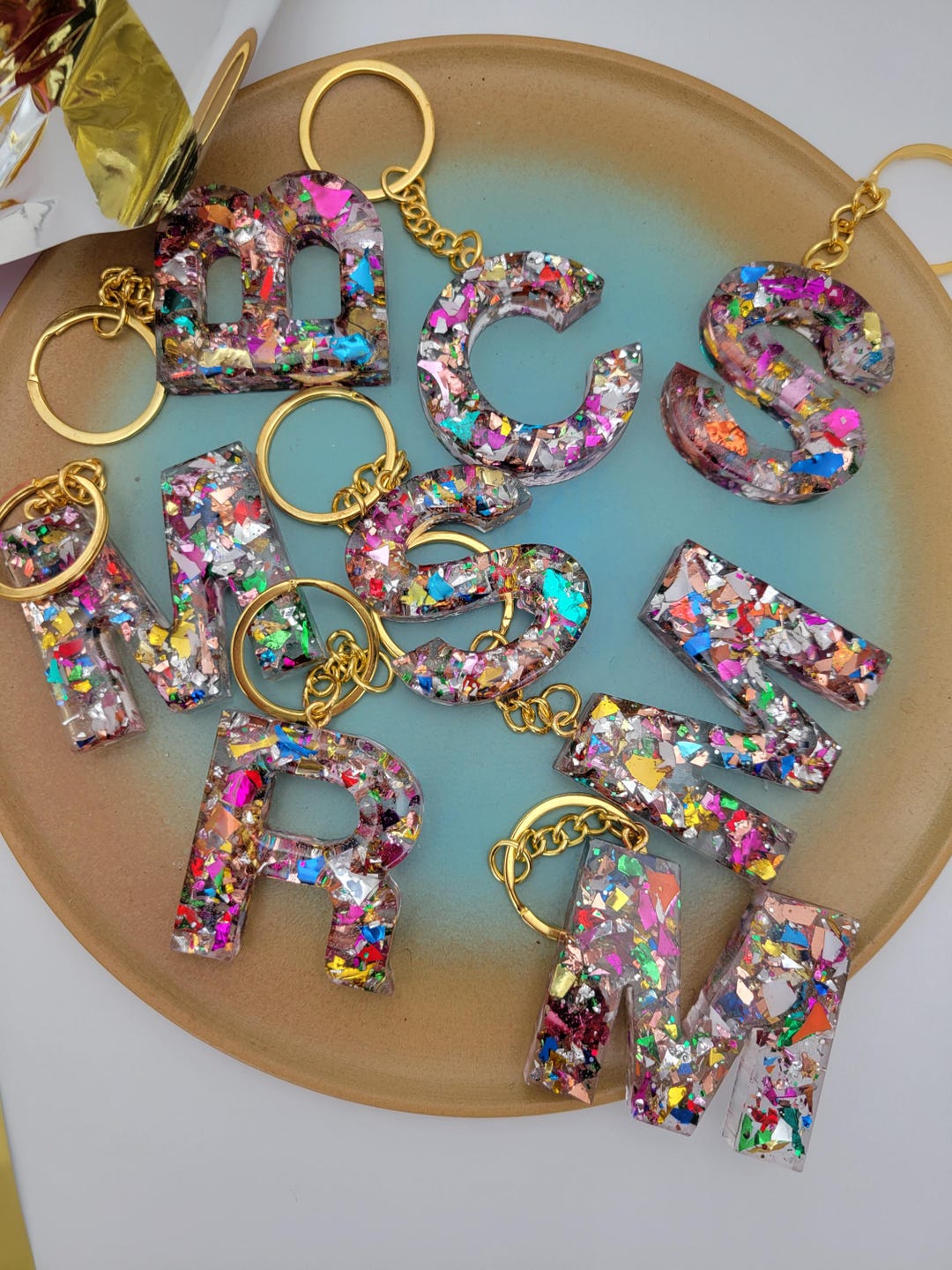 Alphabet Letter Keychain- Epoxy Resin- Customized Box - Etsy