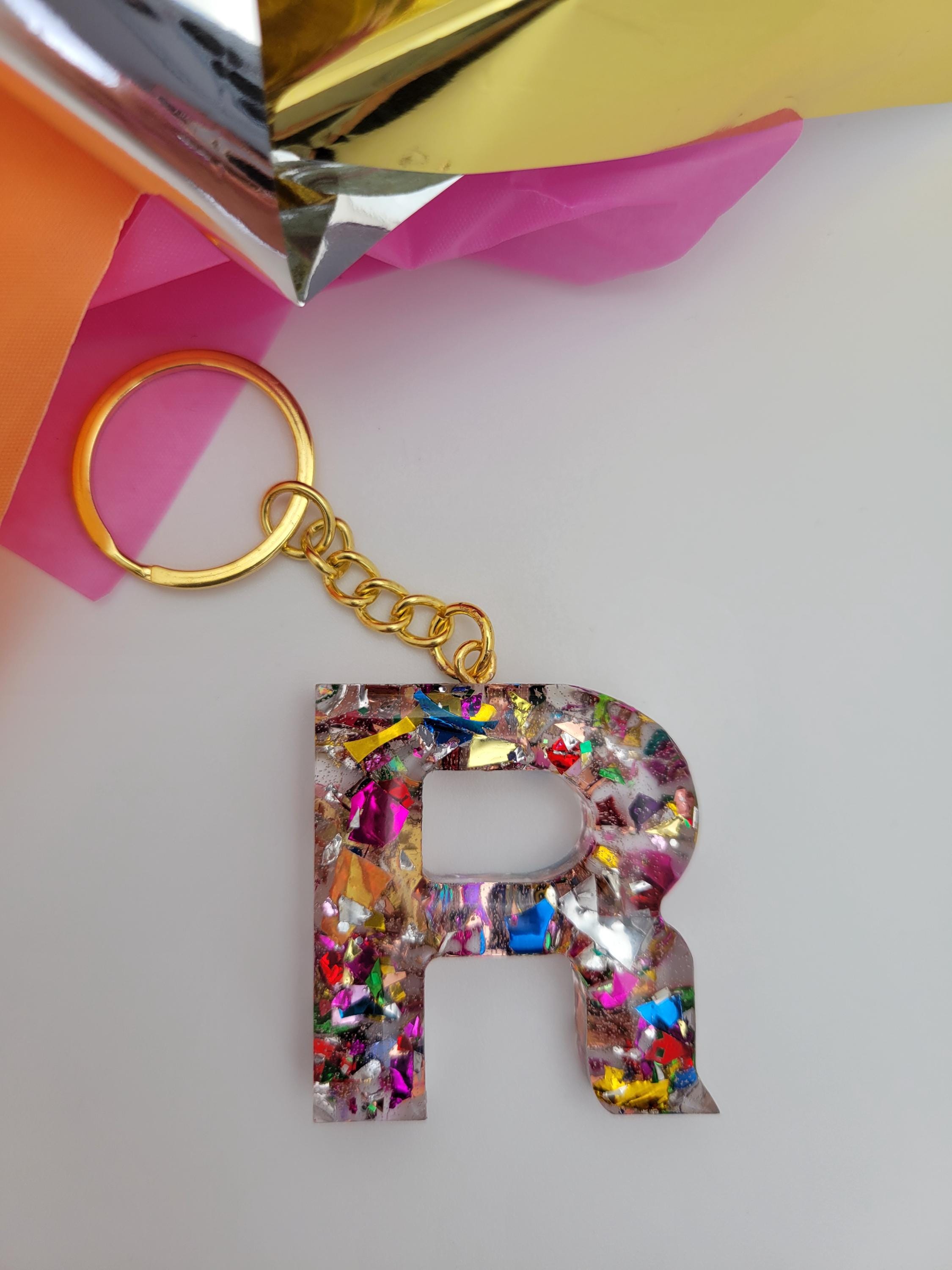 Alphabet Letter Keychain- Epoxy Resin- Customized Box - Etsy