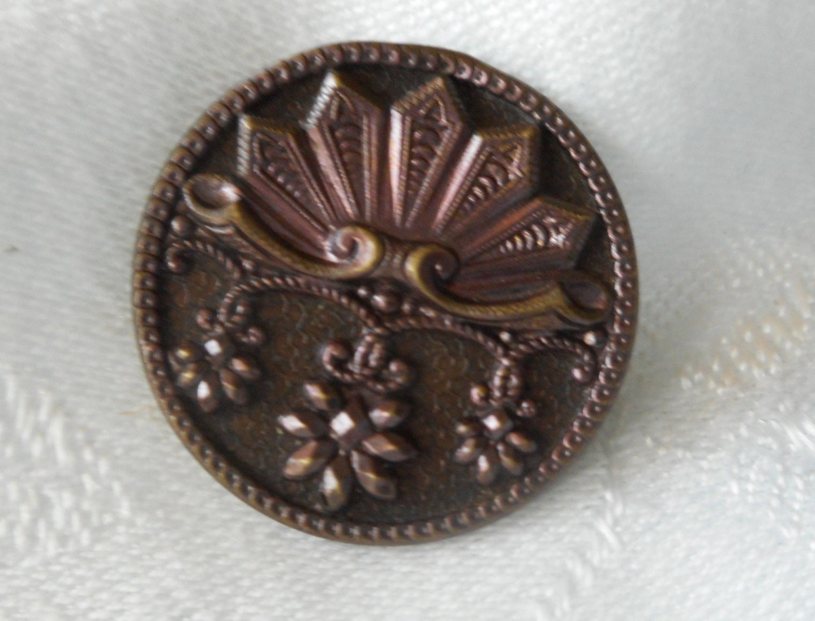 Antique VINTAGE 1 1/8” Purple Tint Hand Fan & Floral Metal Clothing ...