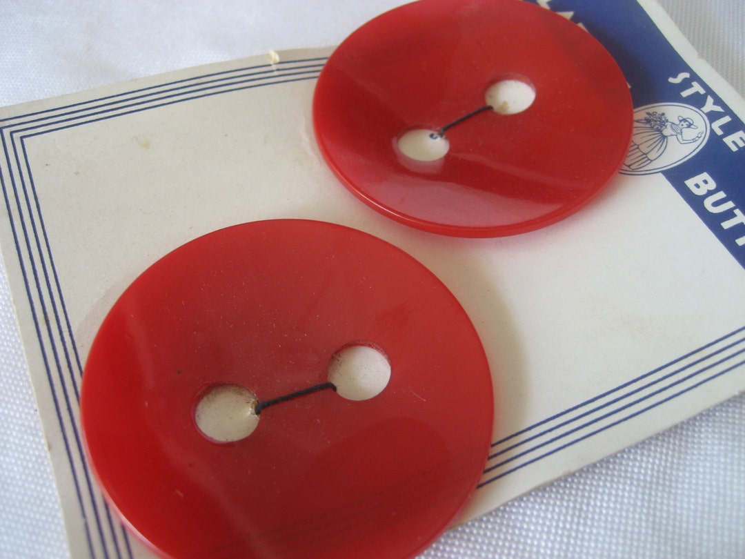 Set/ 2 Large 1 7/8 VINTAGE Red Big Hole Casein Plastic Costume Clothing ...
