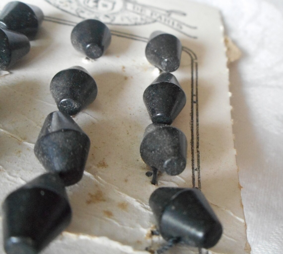 Set/ 12 ANTIQUE VINTAGE 3/8 Toggle Shape Black Glass Tiny | Etsy