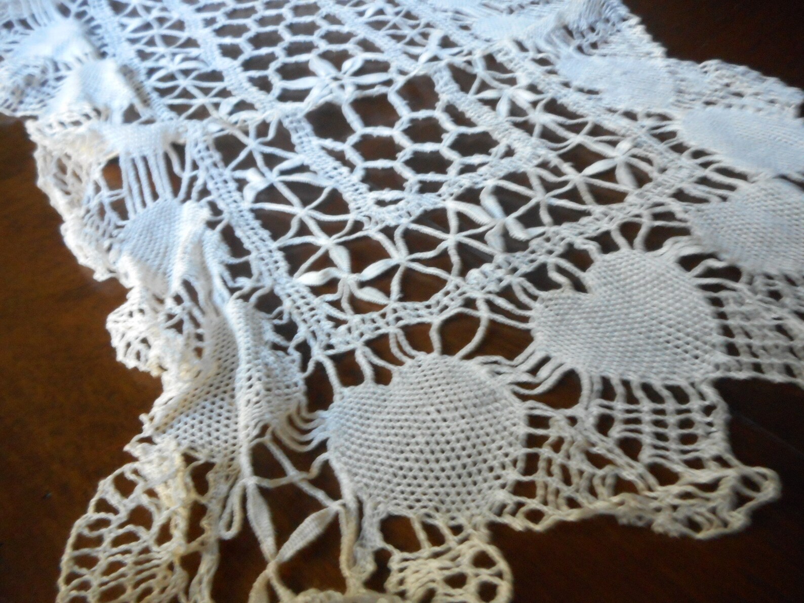 VINTAGE Fine Ecru Thread Heart Border Linen Needle Work - Etsy