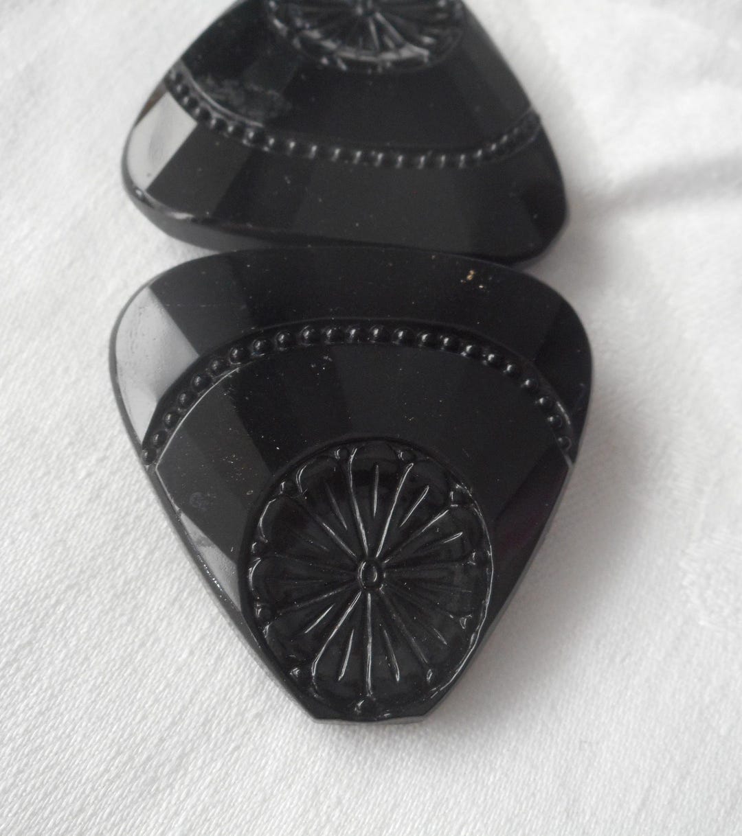 VINTAGE 2 3/4” Faceted & Flower Black Glass 2 Piece Czech Costume ...