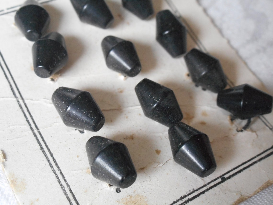 Set/ 12 ANTIQUE VINTAGE 3/8 Toggle Shape Black Glass Tiny | Etsy
