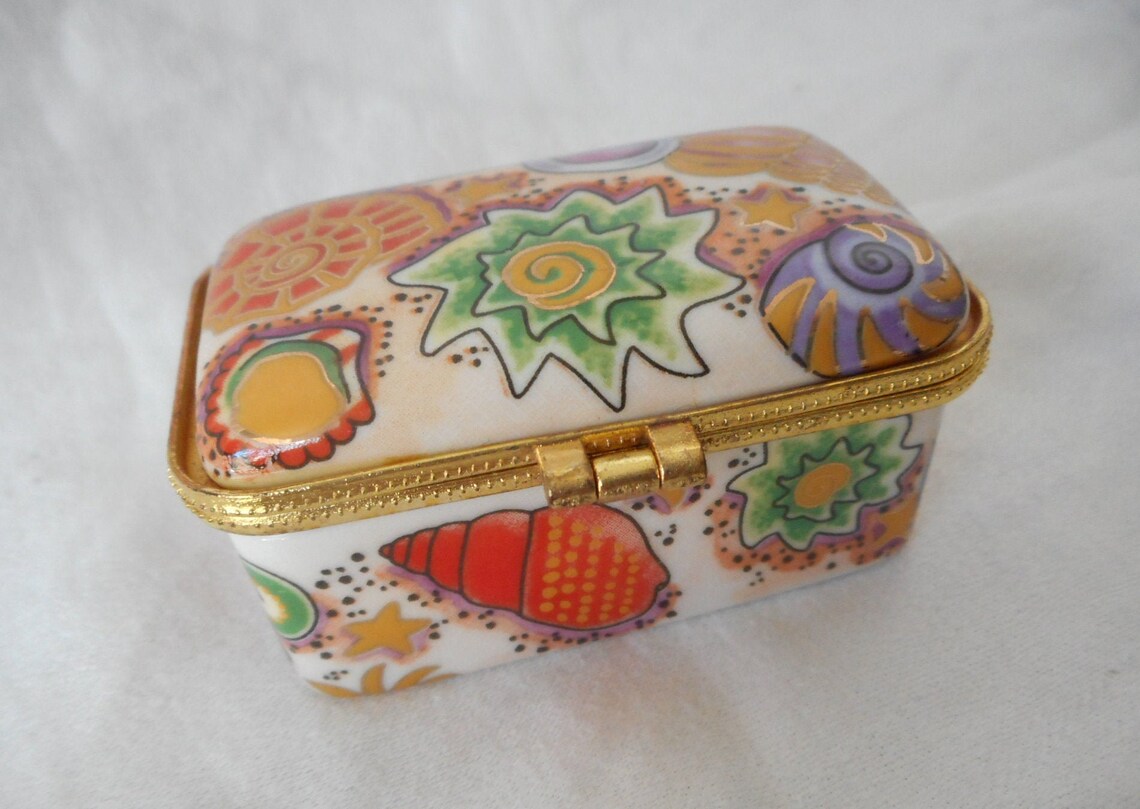 VINTAGE Souvenir Nassau Bahamas Shell Print Rectangle - Etsy