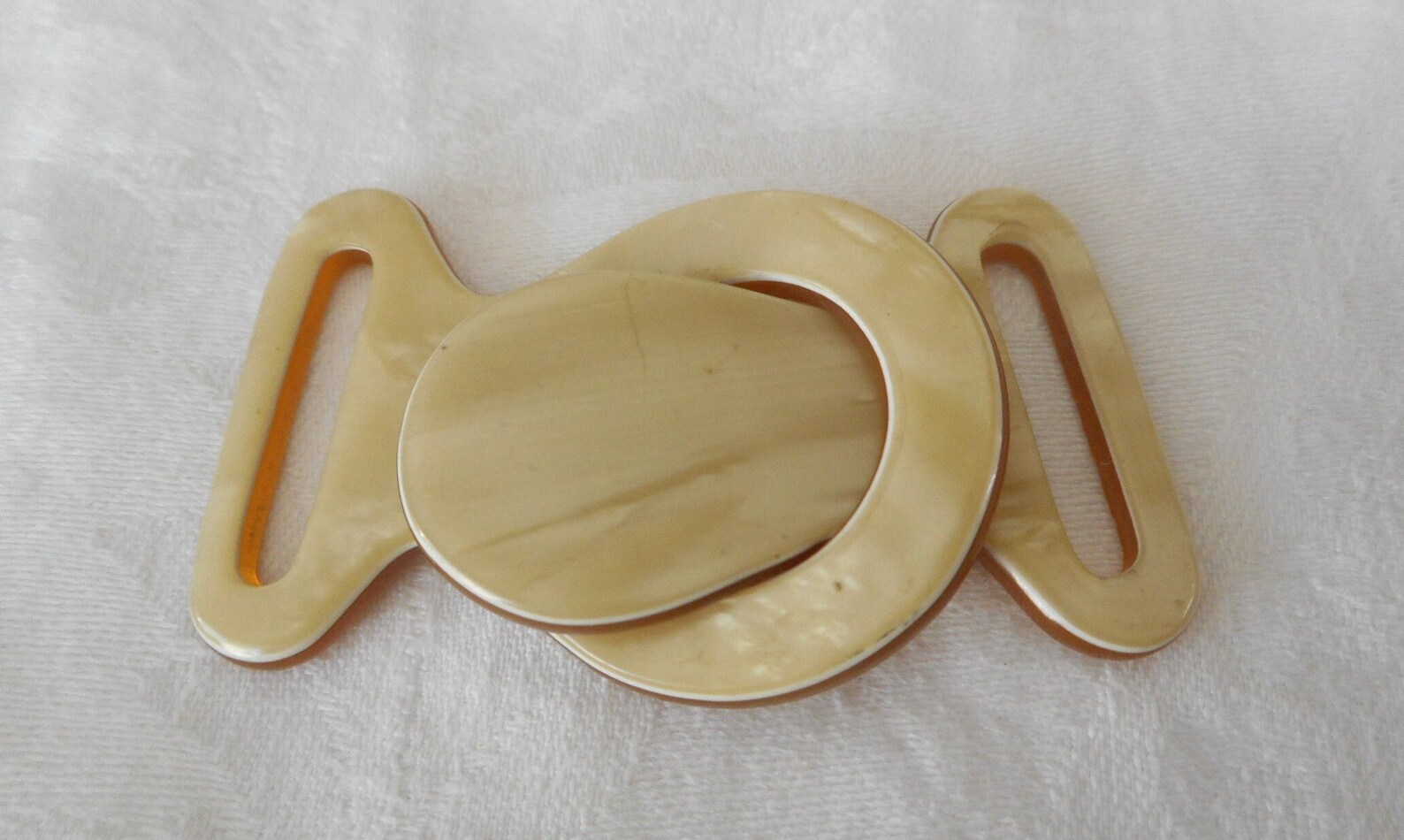 3 1/8 VINTAGE Cream on Butterscotch Layer Celluloid - Etsy