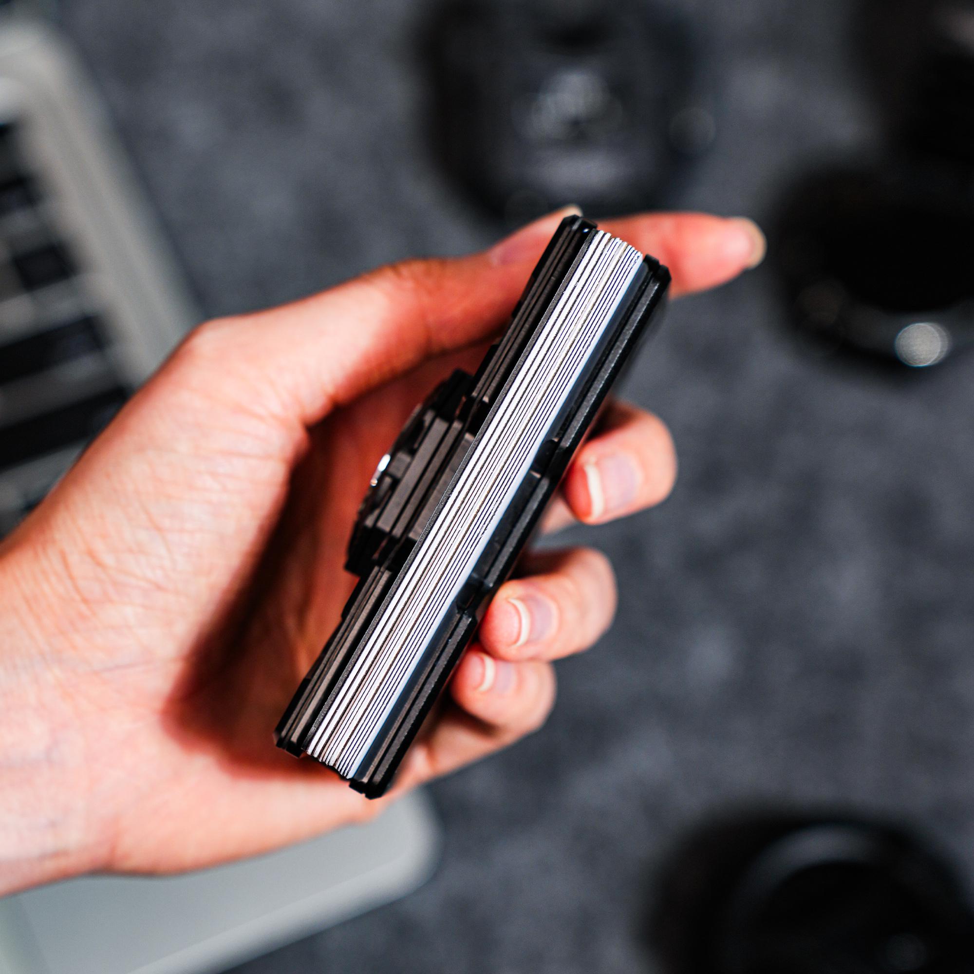 Personalized Wallet ,men's Wallet With AirTag Clip,credit Card Clip ...