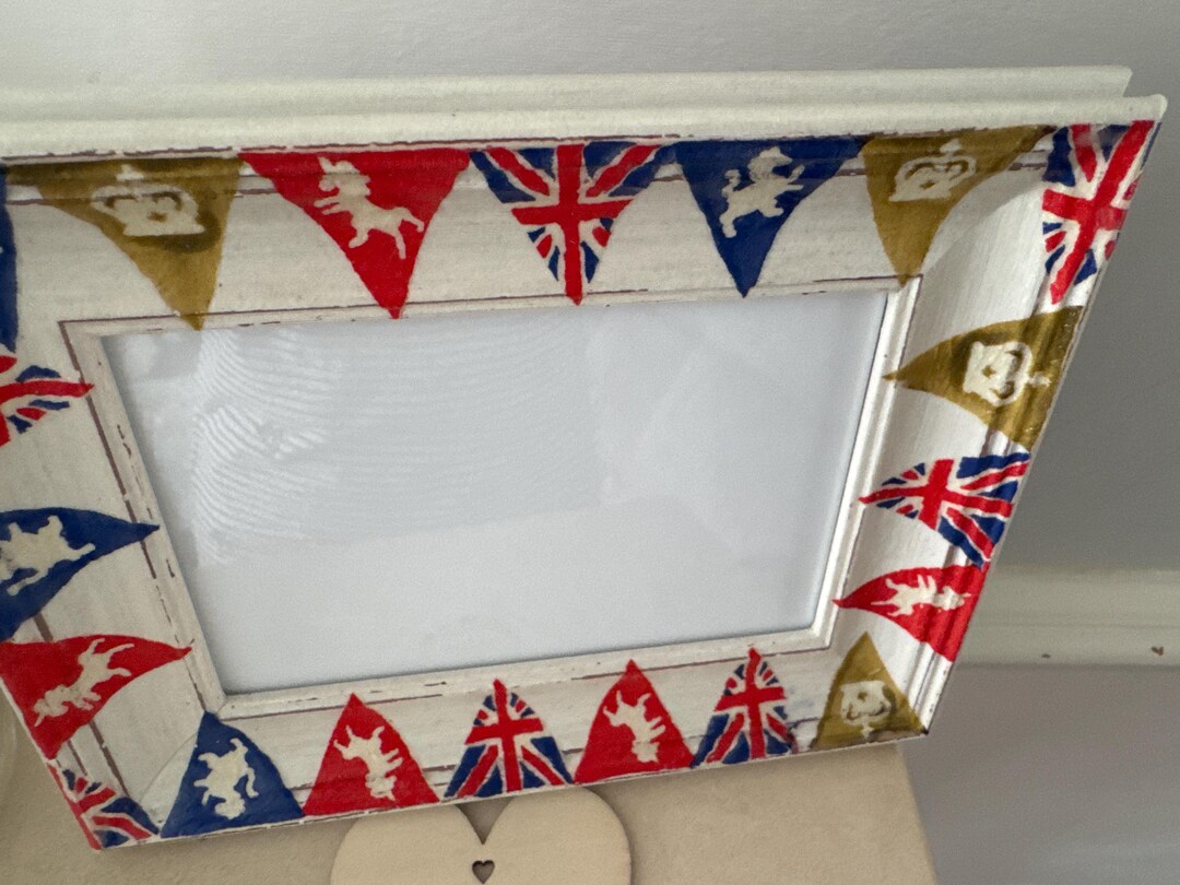 Emma Bridgewater Inspired Union Jack Bunting Design Decorated Photo ...