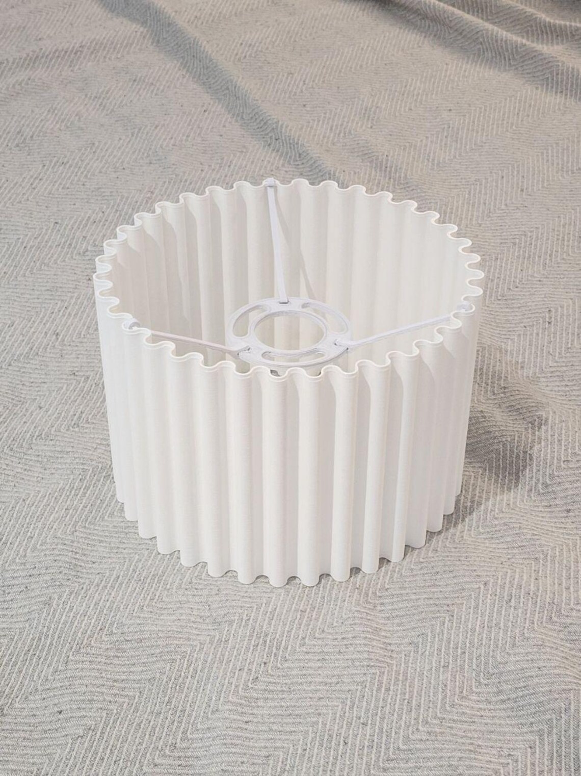 3D Printed PLA Wavy Lamp Shade, Mid-century Modern Pendant Light ...