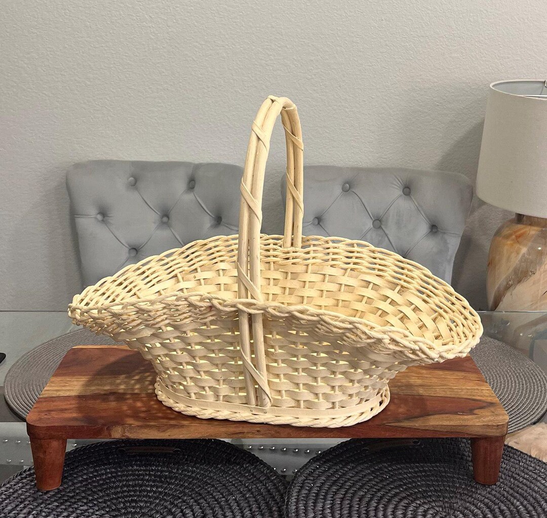 Vintage Edwardian Victorian Easter Basket 1940s Creamy White Wicker and ...