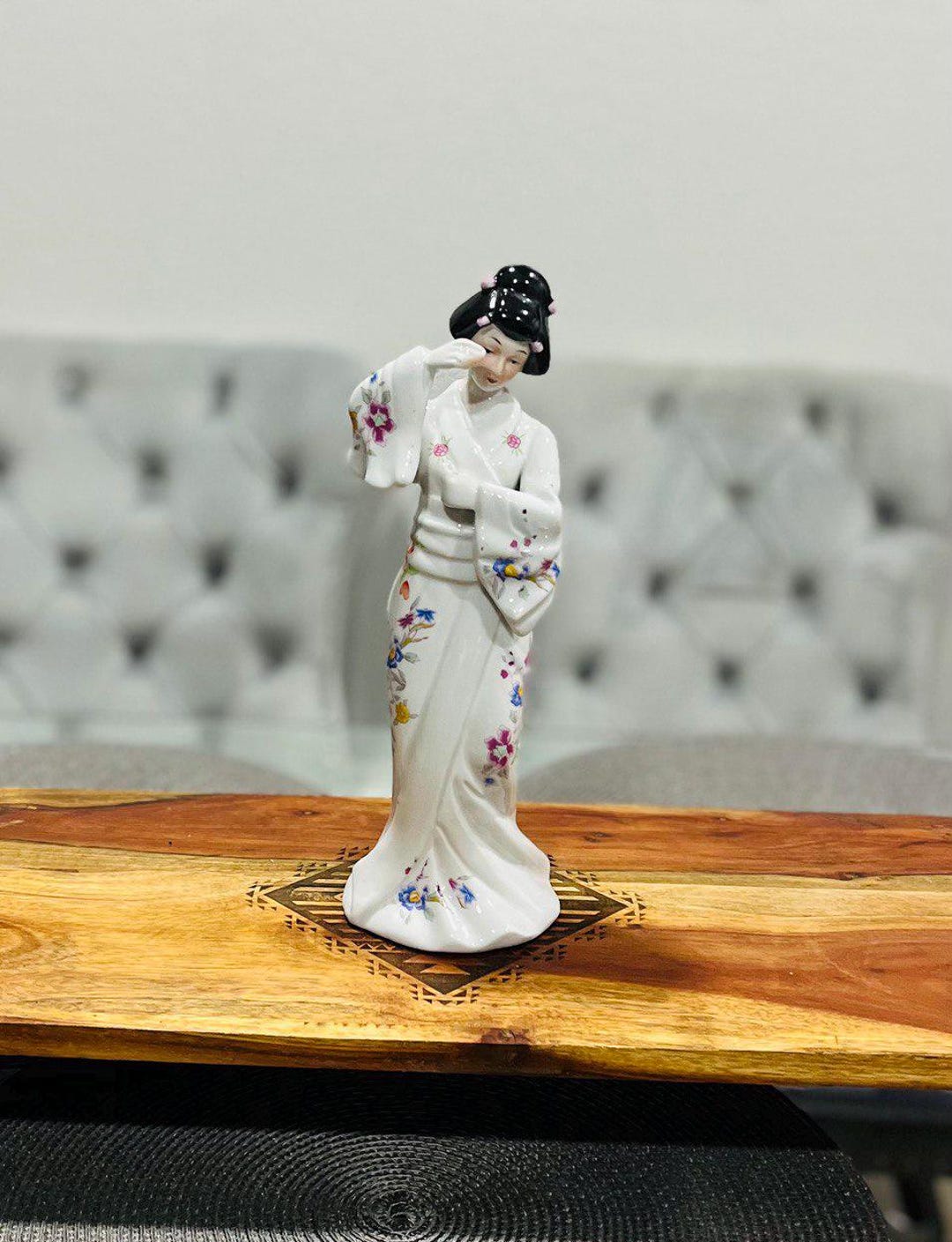 Vintage Porcelain Geisha Figurine Hand Painted Statue 11" - Etsy