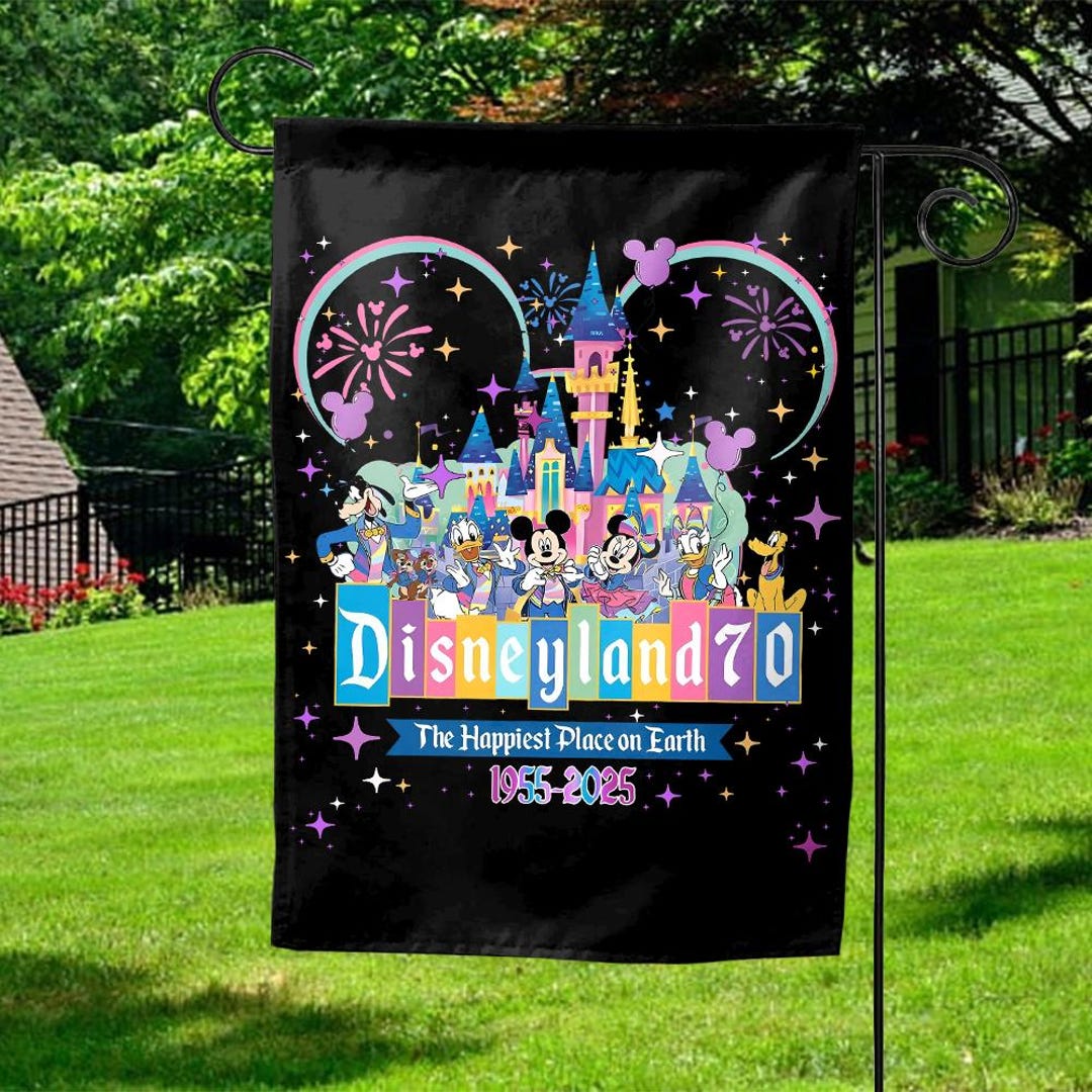 Disneyland 70th Anniversary Flag/mickey Friends Disneyland Castle ...