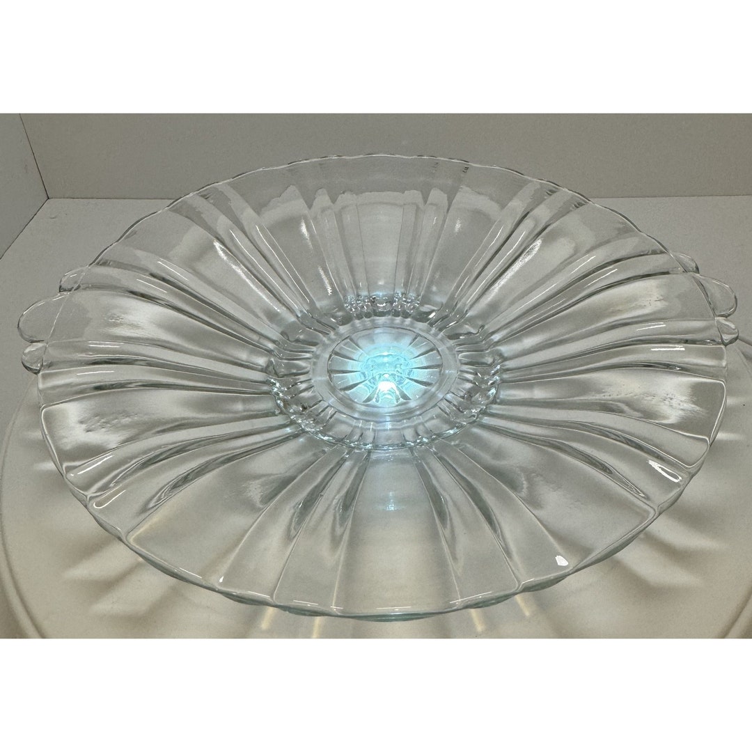 Anchor Hocking Decorative Clear Glass Plate - Tiny Chip on Foot - Etsy