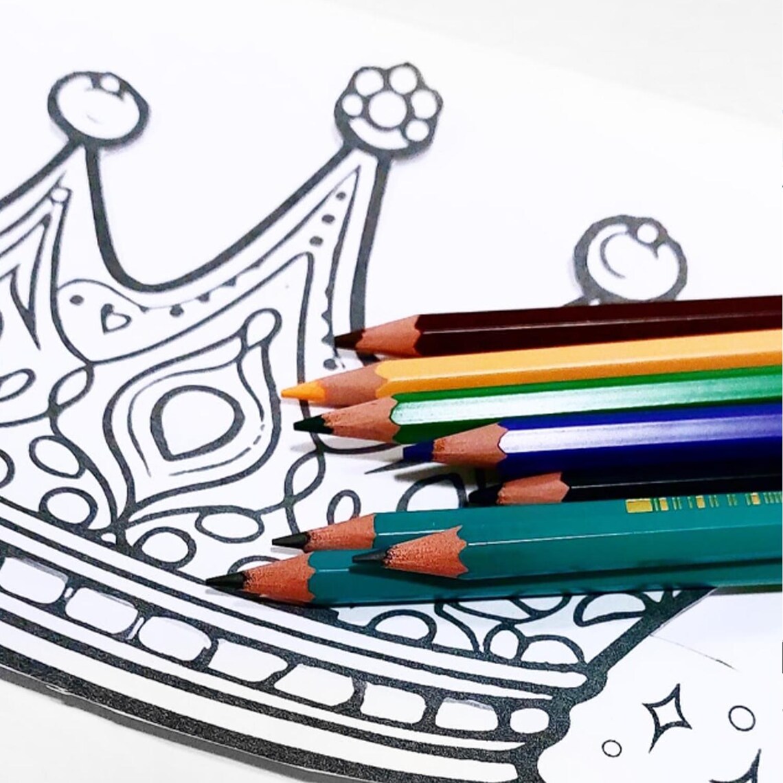 CROWN TO COLOR - Etsy