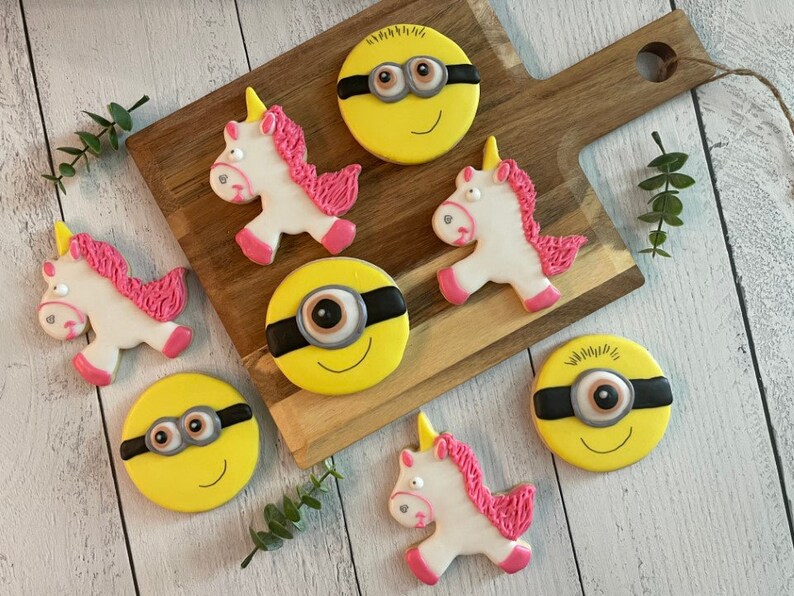 Minions Cookies - Etsy