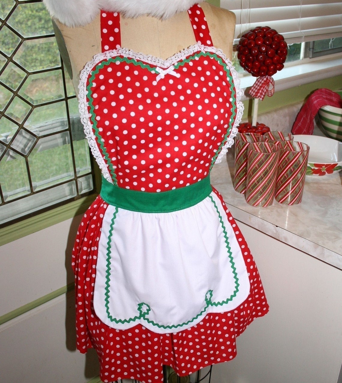 Christmas Apron, Retro Christmas Apron, Red Polka Dot Apron, Full Apron ...