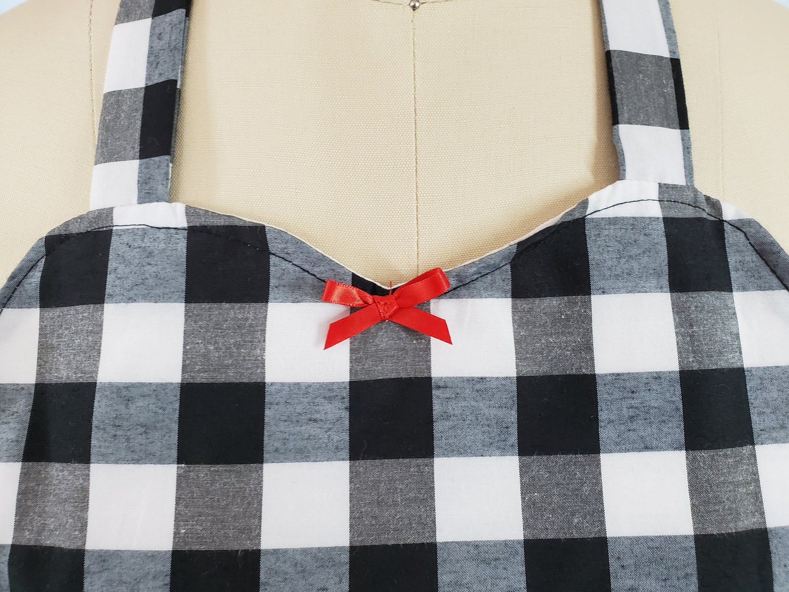 Farmhouse Apron Farmhouse checkerboard apron holiday | Etsy