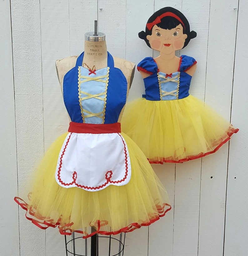 SNOW WHITE Costume Aprons Snow White Dress up Costume Aprons - Etsy