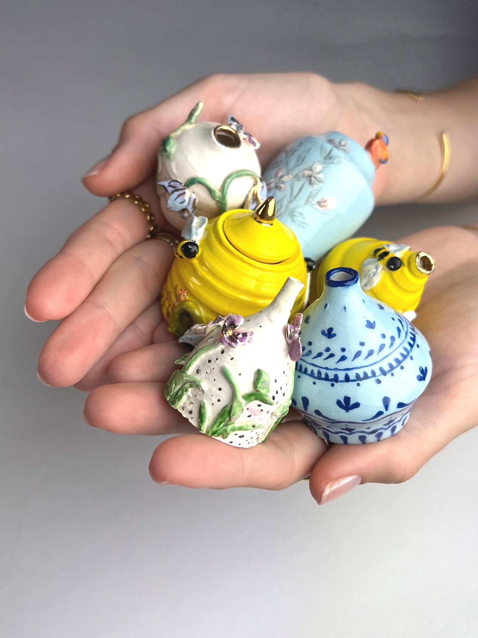 Miniature Pot, Tiny Lidded Pot, Bee Pot, Tiny Bee Pot - Etsy