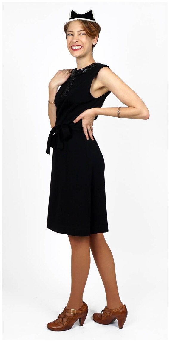 Classic Vintage 1960s Little Black Knit Sheath Dress … - Gem