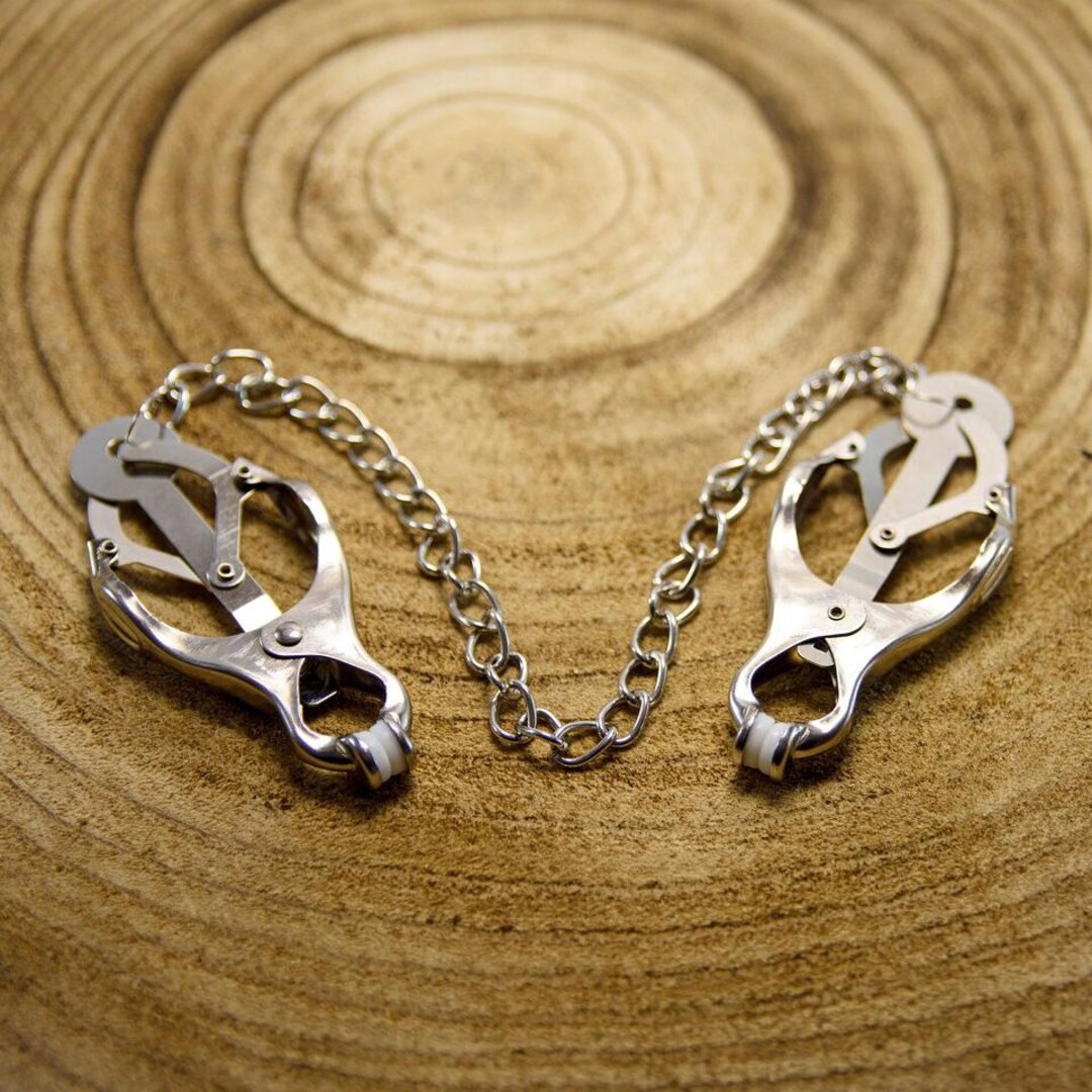 Japanese Clover Clamps With Chain - Etsy