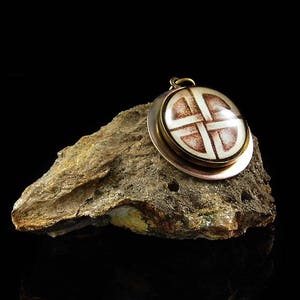 The Shield Knot Talisman of Protection - Etsy