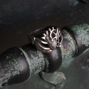 Claddagh Ring -- Traditional Celtic Pledge Ring in Bronze or Silver - Etsy