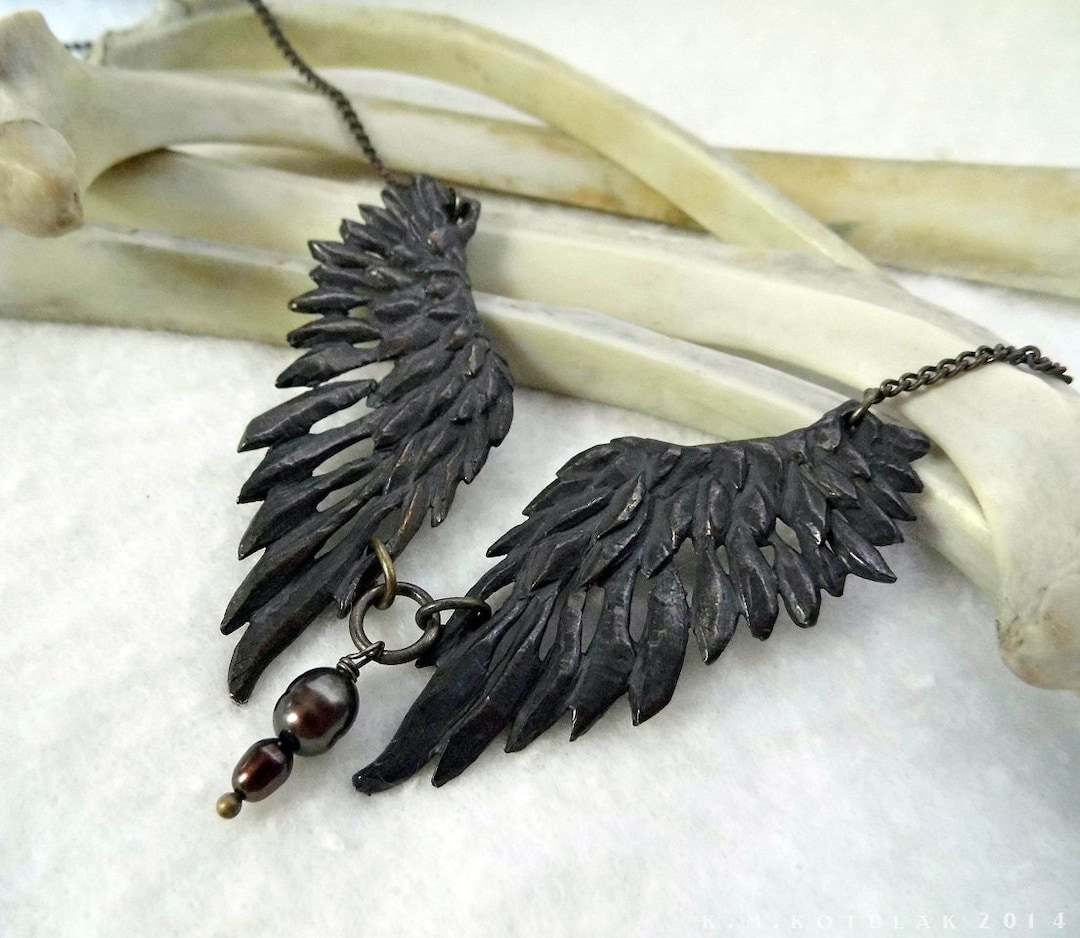 Thieving Magpie -- Handmade Necklace in a Choice of Bronze or Silver - Etsy