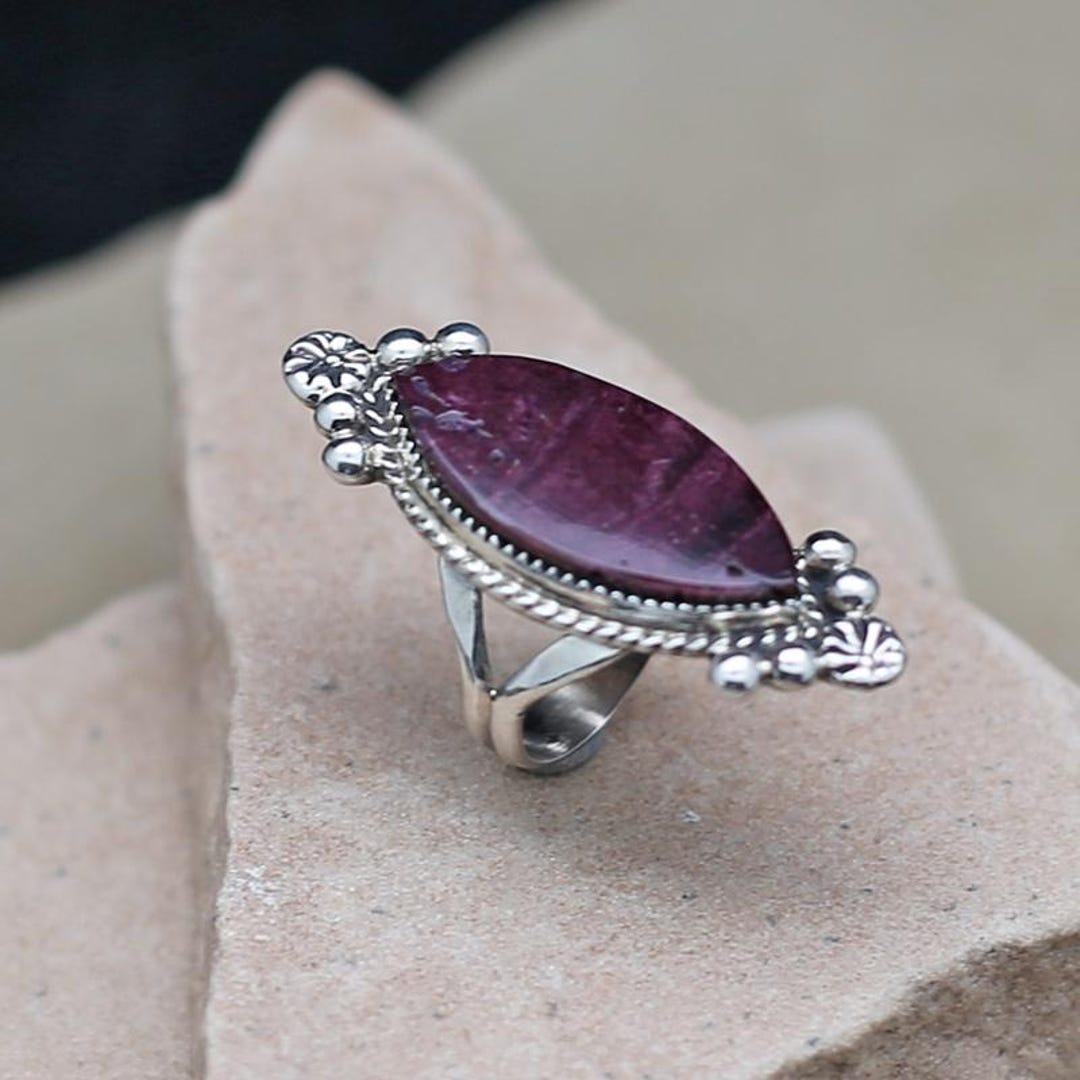 Purple Spiny Oyster Shell Ring - Etsy
