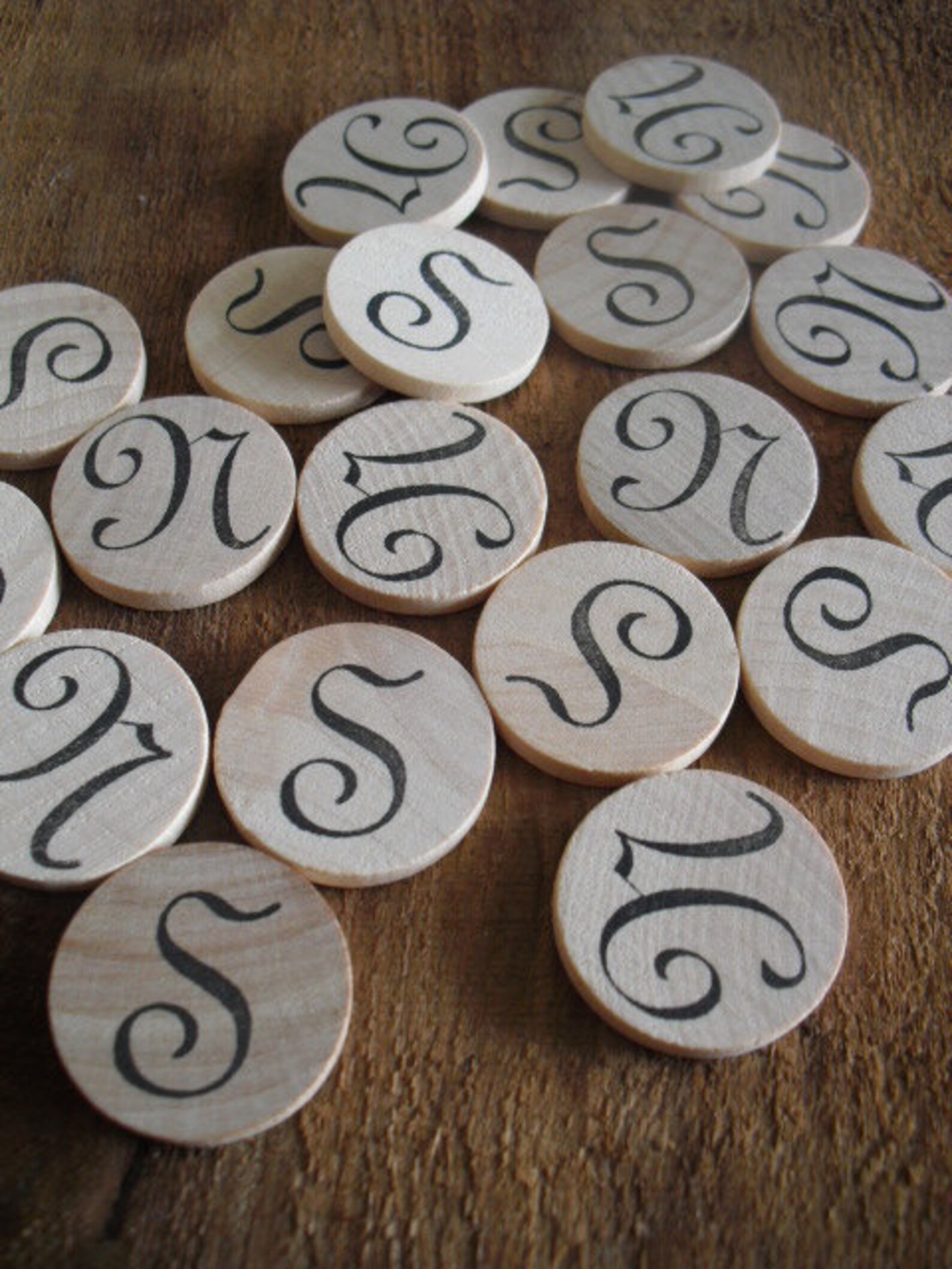 SET OF 100 Wood Circle Monogram Confetti Item 1253 - Etsy