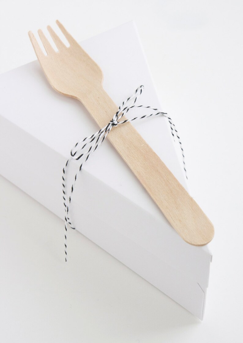 DELUXE KIT Lidded Two-piece Pie Slice Boxes in White With Forks ...