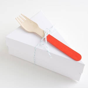 DELUXE KIT - Lidded Two-piece Pie Slice Boxes in White With Forks ...