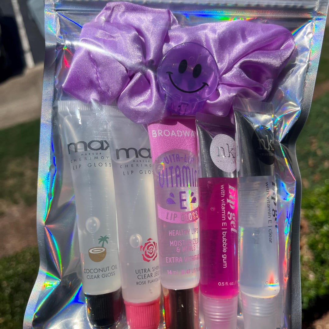 Mixed Lip Gloss Bundle, Lipgloss, Broadway Lip Gloss & Scrunchie ...