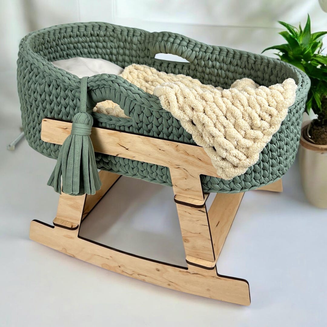 Crocheted Baby Doll Moses Basket With Bedding (28x50 Cm) - Etsy