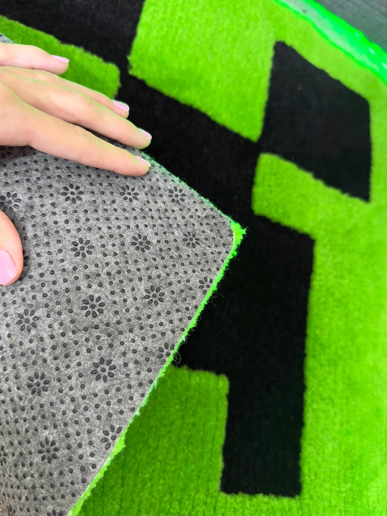 Minecraft Creeper Rug | Handmade | Custom Rug | Very Softy and Cute ...