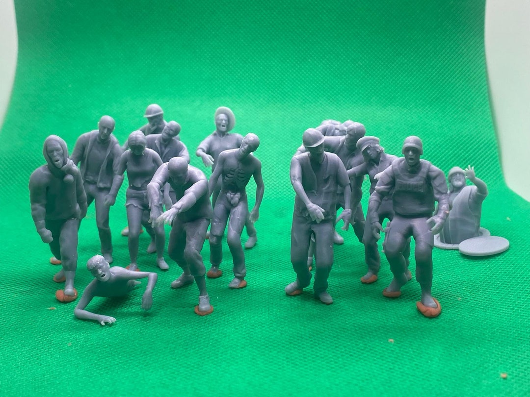 Zombie Horde 1/35 Scale for Dioramas: 1,3,10 or 20 Pieces. Also ...