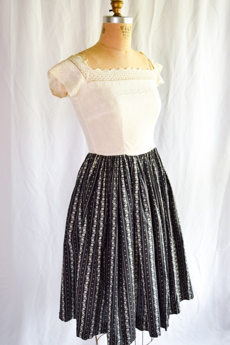 1950s Dress Mr Mort Vintage 50s Cotton Lace Eyelet Bodice Striped ...