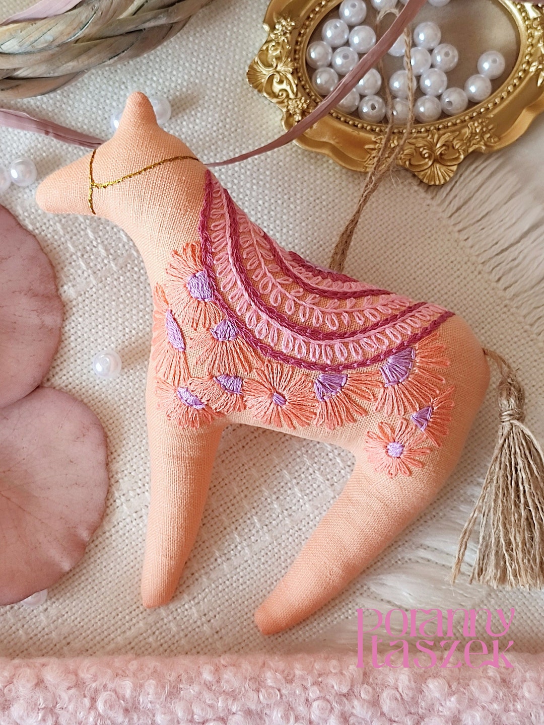 Linen Horse / Linen Horse / Hand Embroidery / Room Decoration ...