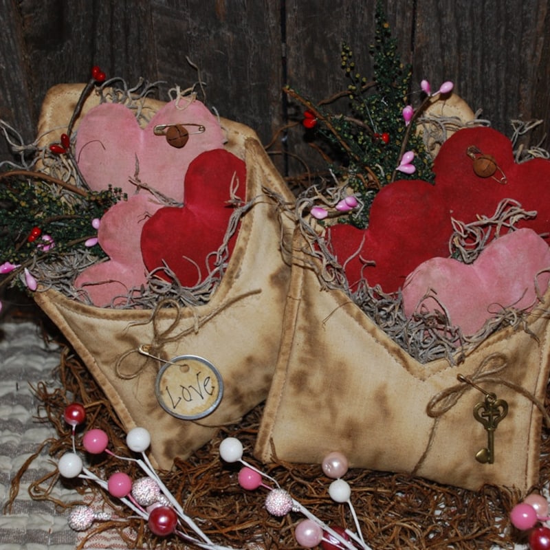 Primitive Valentine - Etsy