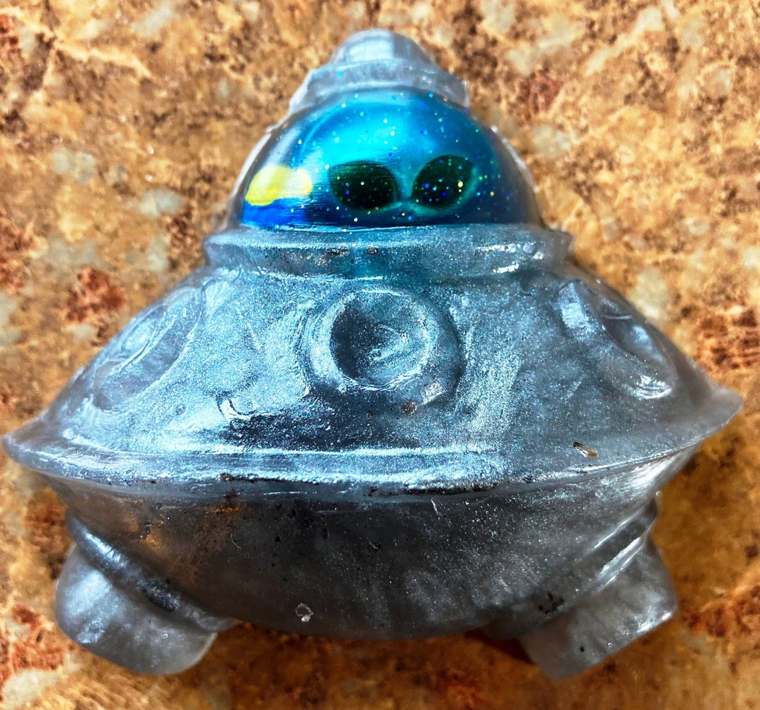 Alien Soap/Martian Soap/UFO Soap/Flying Saucer Soap/Glow In the dark ...