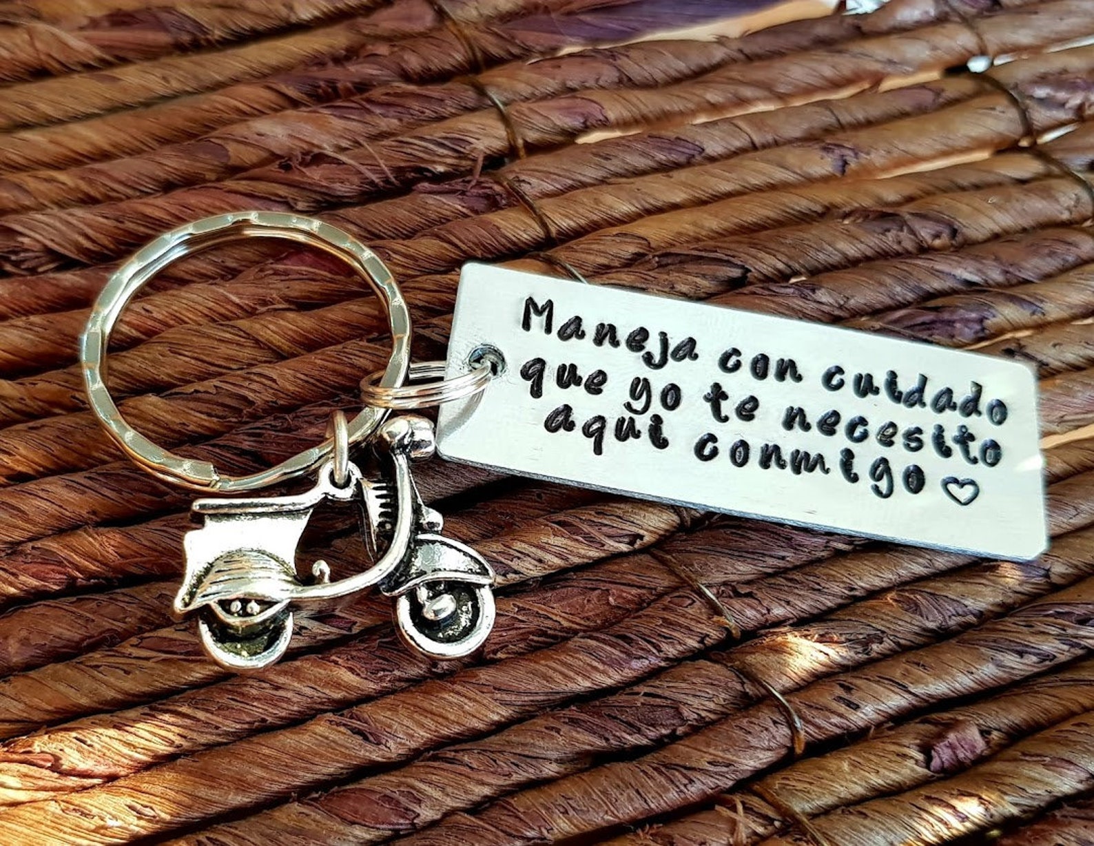 Personalized Keychain Maneja con cuidado Llavero Scooter | Etsy
