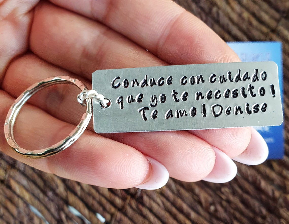 Conduce Con Cuidado Llavero Personalizado, Custom Engraved Couples ...