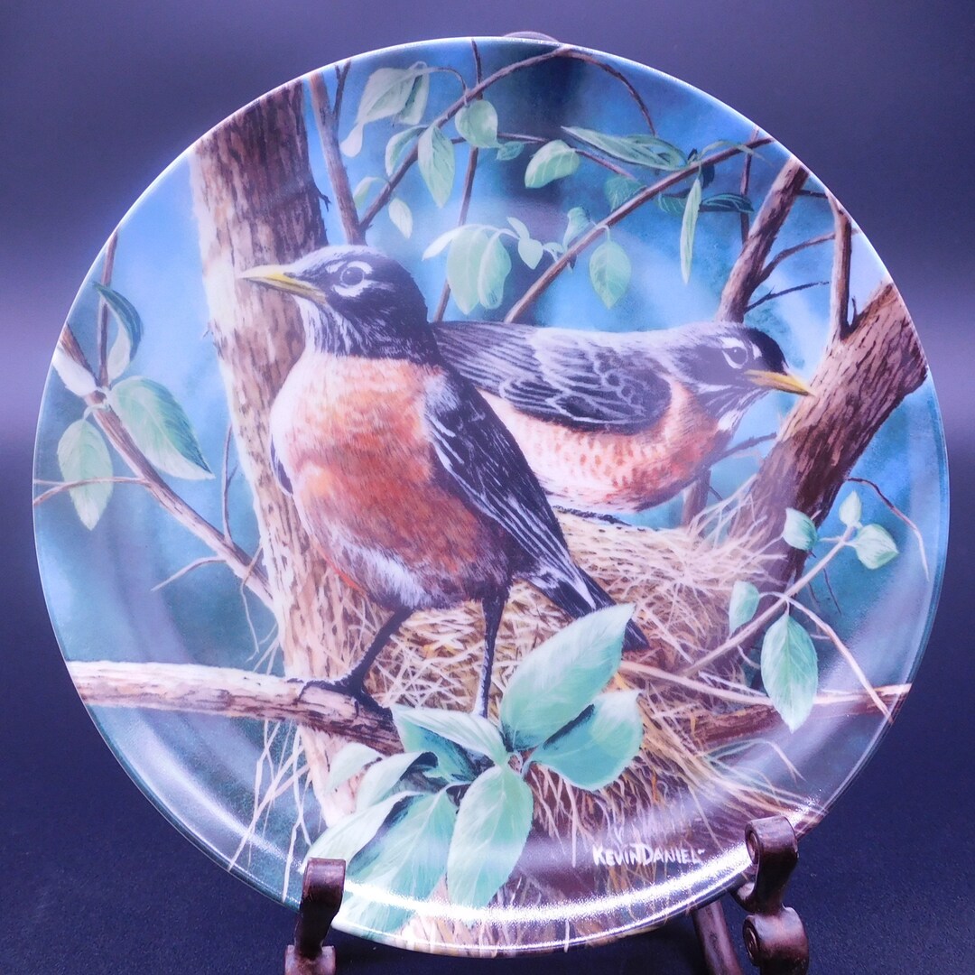 Beautiful Vintage the Robin Collectible Plate - Artist Kevin Daniel ...